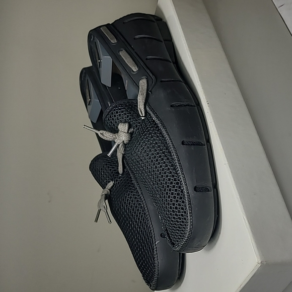 Robert Wayne | Shoes | Robert Wayne Schooner Black Loafers Size 9d ...